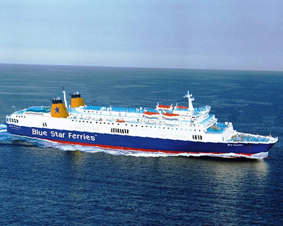 Ταλαιπωρία για τους επιβατες του ΕΓ/ΟΓ “Blue Horizon” λόγω μηχανικής ...