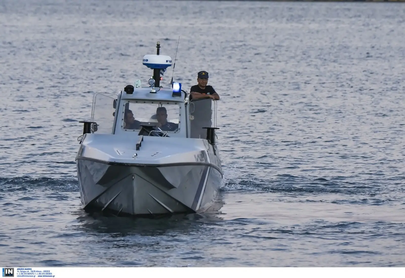 Λευκάδα:Μηχανική βλάβη σε τουριστικό σκάφος με 20 επιβάτες – Focus FM ...